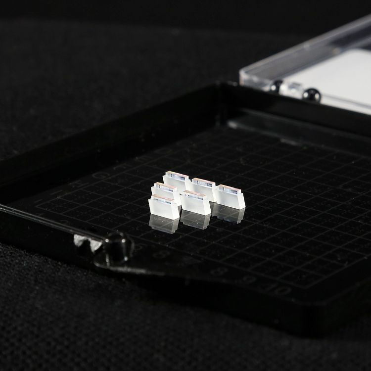 基于滤波片的z-block mux demux合波分波组件，包括LWDM Z-BLOCK、MWDM Z-BLOCK、CWDM Z-BLOCK ...